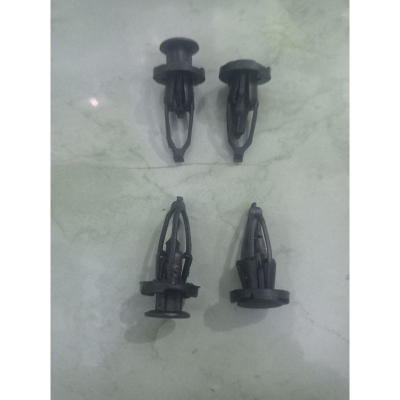 Jual kancing bumper Toyota,Innova,Fortuner,Lexus | Shopee Indonesia