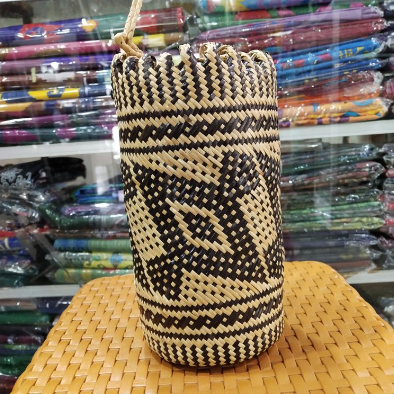 Jual Tas Anjat rotan dayak kalimantan + puring | Shopee Indonesia