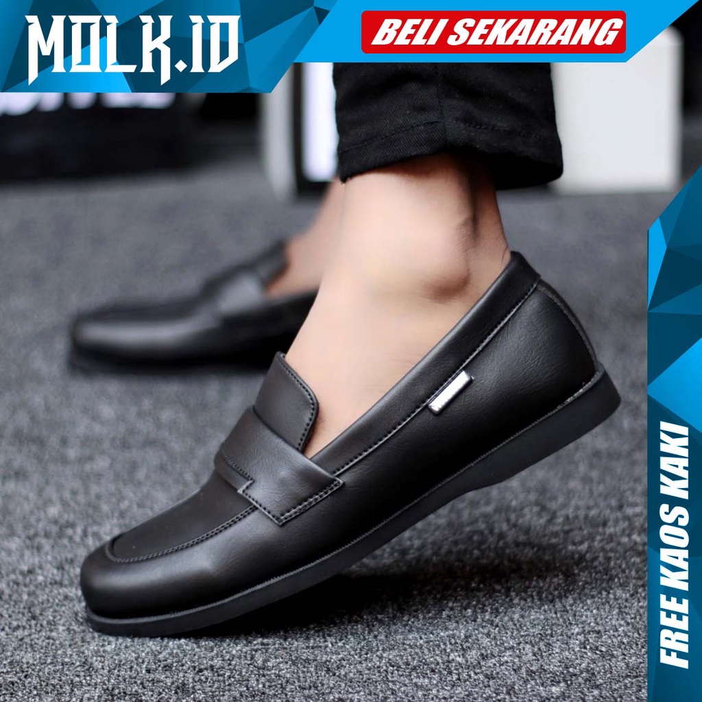 Jual MOLK Sepatu Slip On Pria Kasual Santai Main Harian Kuliah Hangout ...