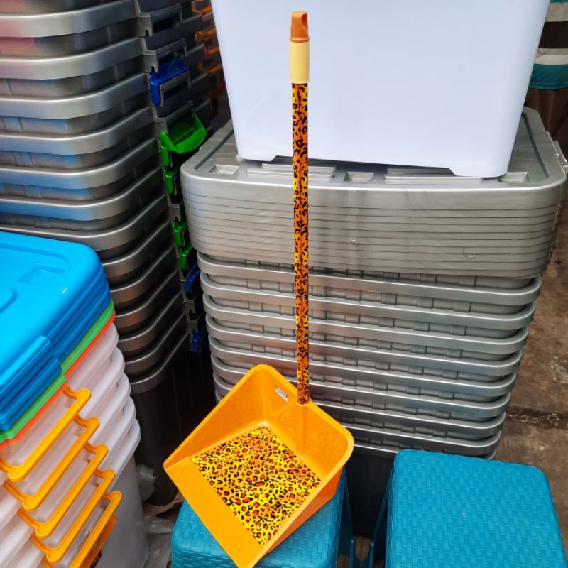 Jual PENGKI PLASTIK MOTIF MACAN NAGOYA PENGKI LANTAI SEROK SAMPAH ...