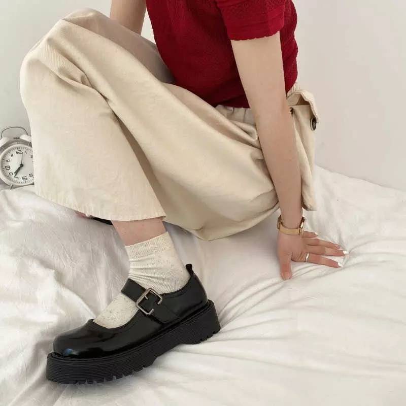 Jual sepatu docmart wanita/docmart wanita gesper/docmart wanita/loafers ...