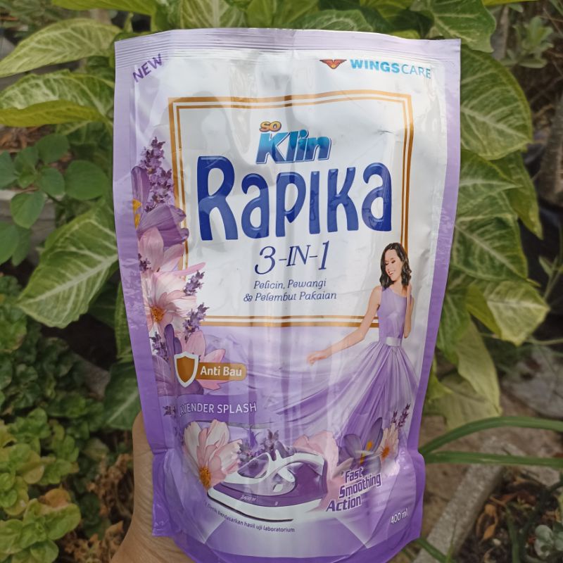 Jual RAPIKA Pewangi Pakaian Ungu 400ML | Shopee Indonesia