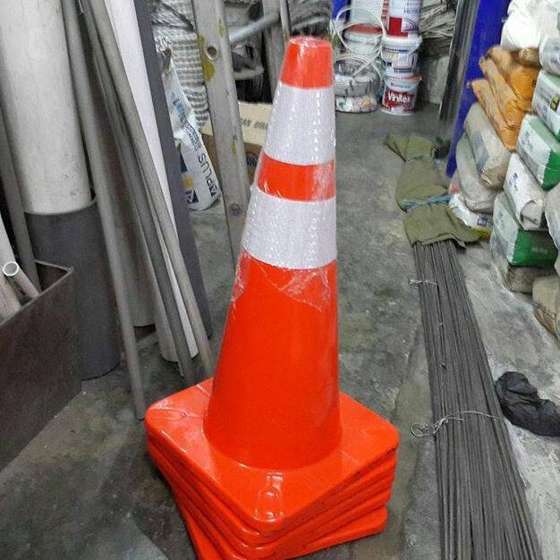 Jual *:*:*:*:*] traffic cone kerucut lalu lintas pembatas jalan | Shopee Indonesia