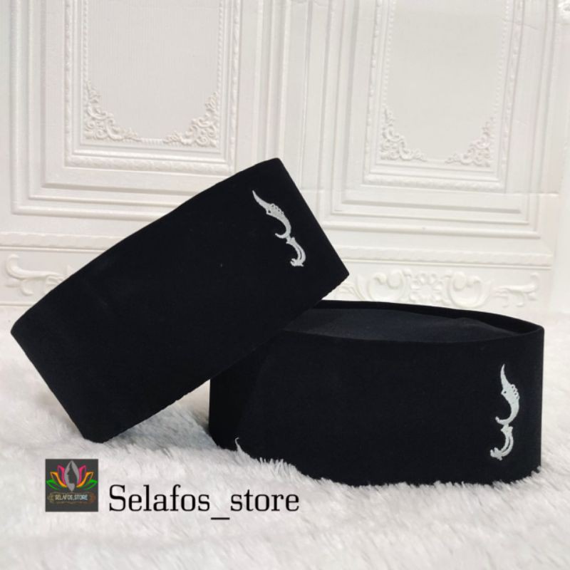 Jual PECI SONGKOK KOPIAH HITAM LAMBANG KUJANG SILVER BORDIR TINGGI 9CM ...