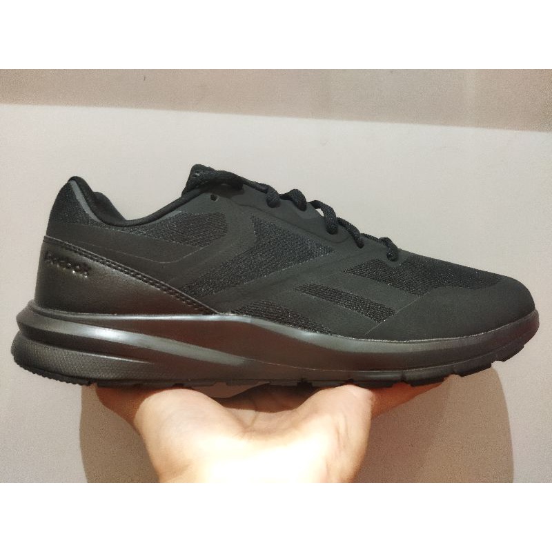 Jual SEPATU REEBOK RUNNING FULL BLACK ORIGINAL 100% | Shopee Indonesia
