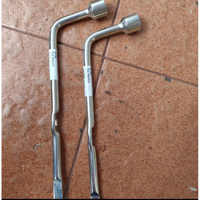 Jual kunci roda 21 mm innova avanza 7k kuda pajero original bawaan asli ...