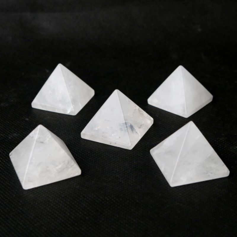 Jual Clear Quartz Crystals Pyramids / Piramida Crystal Kristal ...
