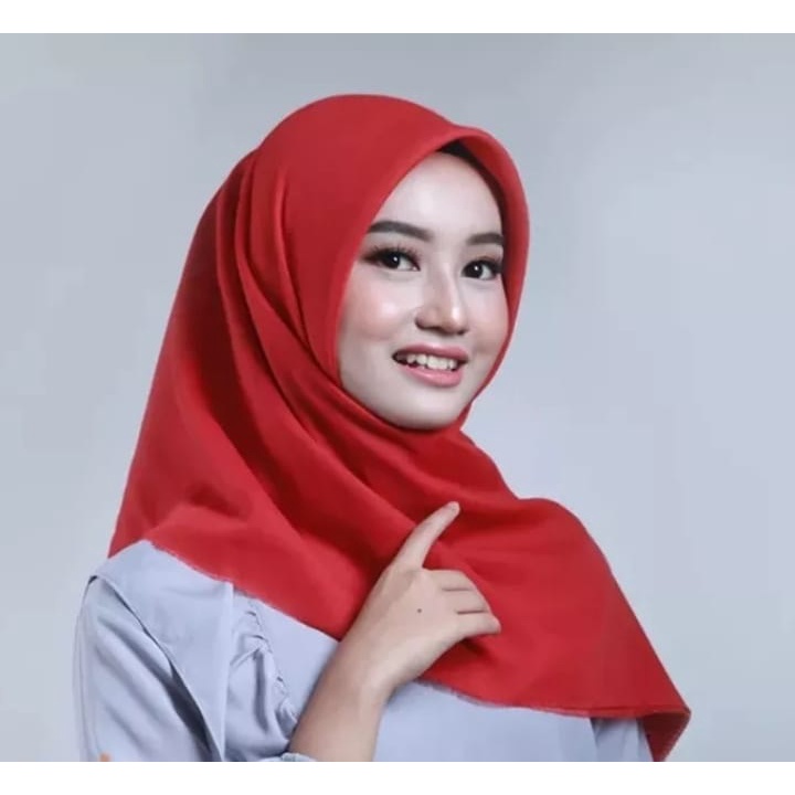 Jual SEGI EMPAT SAUDIA RAWIS TEBAL WARNA MERAH - JILBAB RAWIS 110 x110 ...