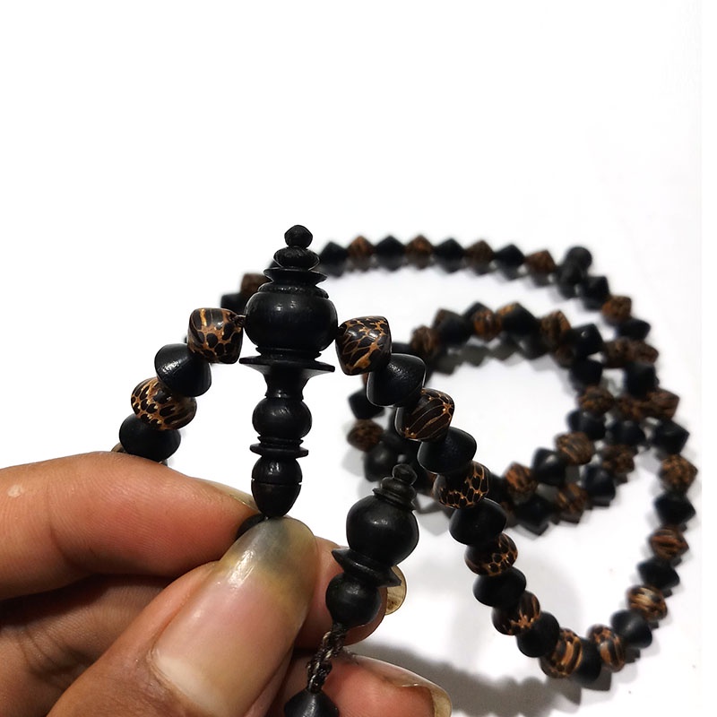Jual Tasbih Kombinasi 2 kayu EBONI/kayu hitam dan kayu LIWUNG serat ...