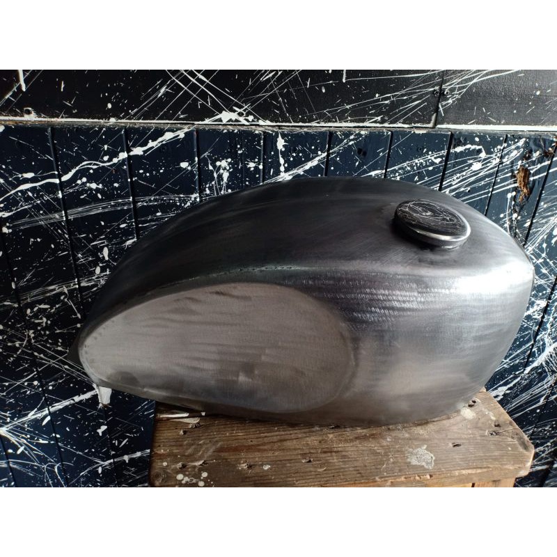 Jual tangki custom triumph,tangki british,tangki custom british,tangki ...