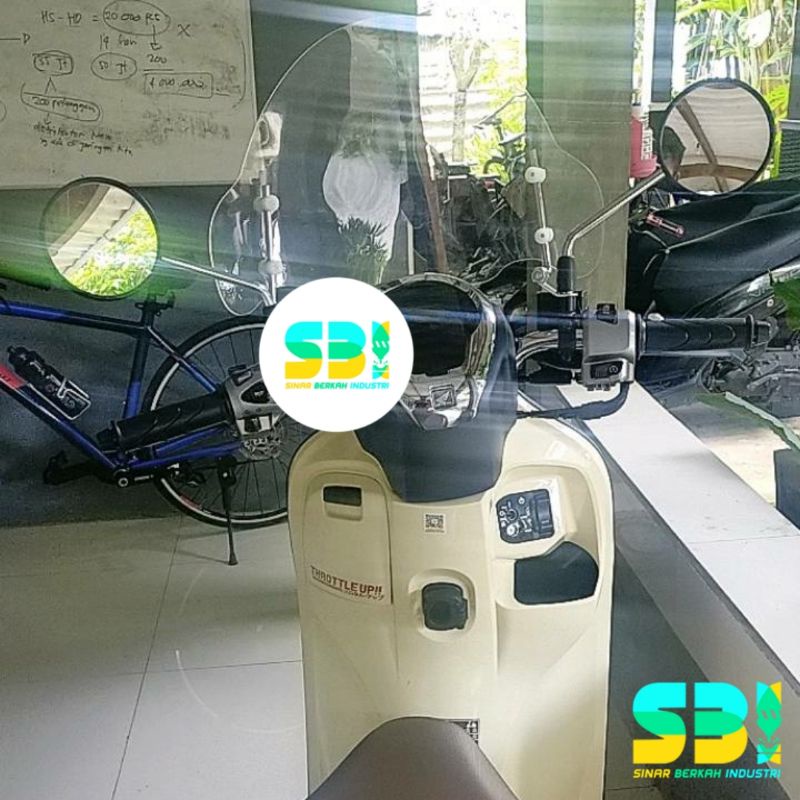 Jual Windshield Universal MATIC Gelombang TEBAL 3mm GRATIS BRACKET ...