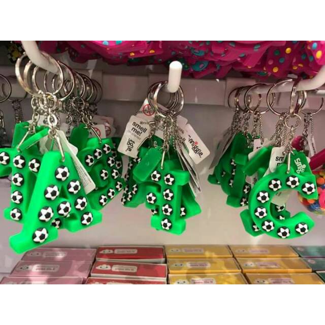 Jual Smiggle keychain alphabets soccers ball | Shopee Indonesia