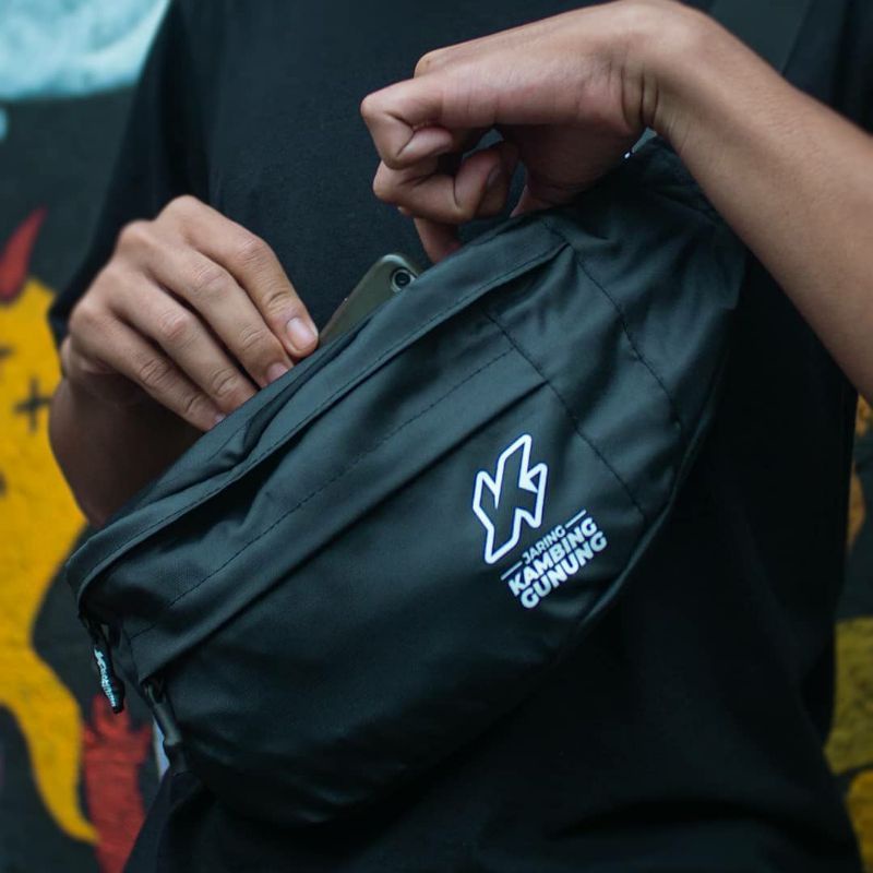 Jual merchandise Waistbag Daygo Tas Selempang Tas pinggang Original By ...