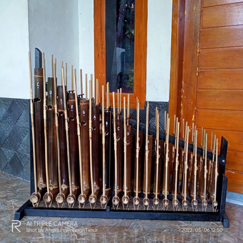 Jual Angklung pengamen 18 nada 2 tabung bambu hitam nada C - F ( ukuran ...