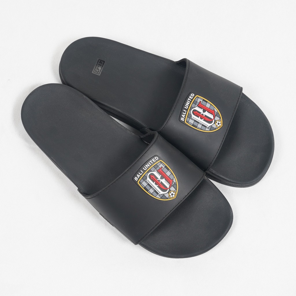 Jual Bali United Sendal Walk With Pride Zuma x BU Black | Shopee Indonesia