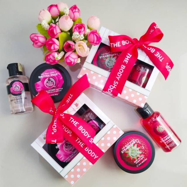 Jual The Body Shop - HAMPERS Gift Set Mini Butter & Shower Gel | Shopee ...
