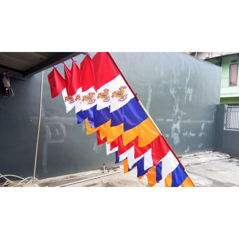Jual BENDERA UMBUL-UMBUL ZIG ZAG/GERGAJI 8 MATA MERAH PUTIH/WARNA WARNI POLOS | Shopee Indonesia