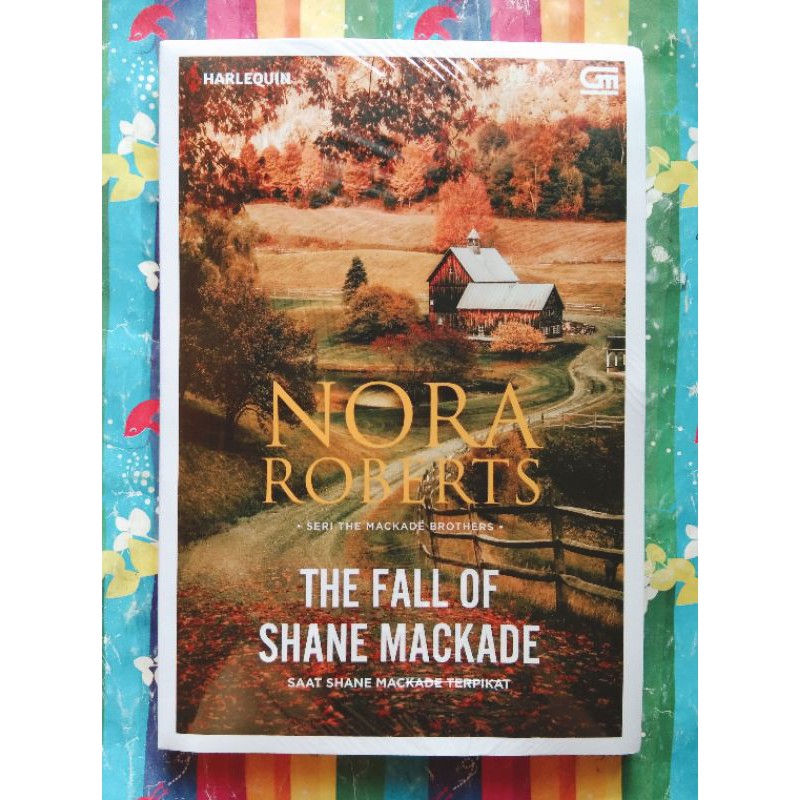 Jual Buku Bacaan Novel Roman The Fall of Shane MacKade by Nora Roberts | Shopee Indonesia