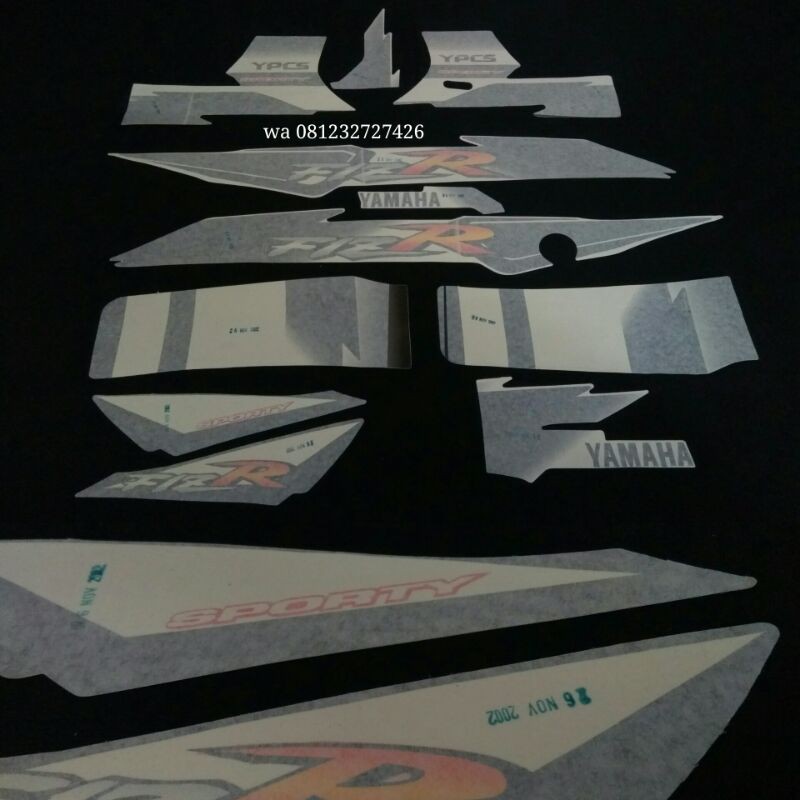 Jual Yamaha fiz f1z R 2002 hitam putih stiker striping original baru ...