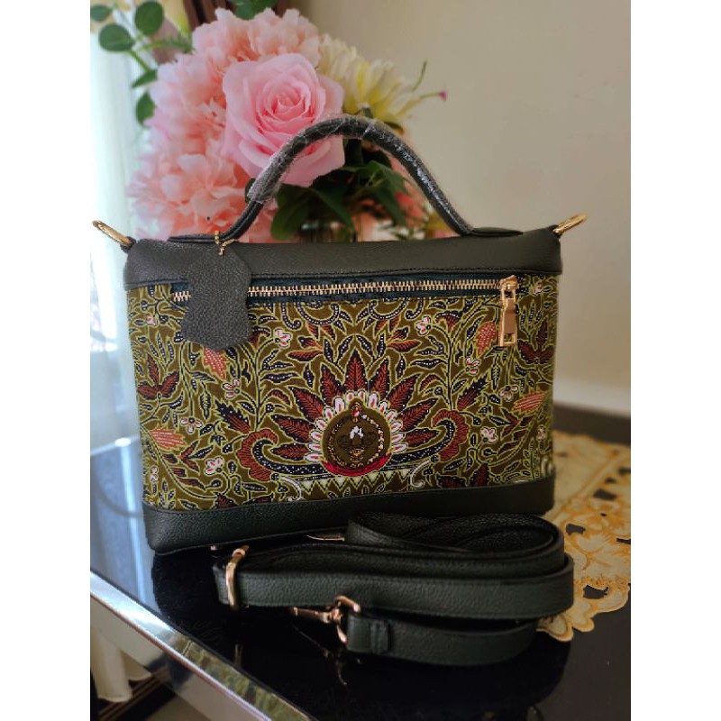 Jual pouch batik Persit kulit | Shopee Indonesia
