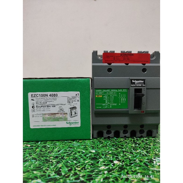 Jual MCCB Breaker Schneider Elektrik EZC100N 4P 80A 4pole 80 A EZC100N4080 | Shopee Indonesia