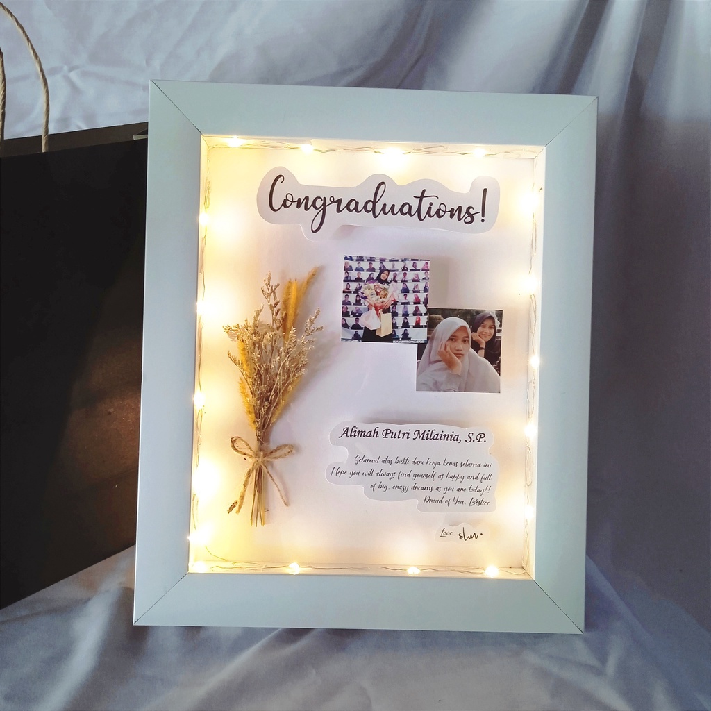 Jual (KUTUKADO) Bingkai Wisuda 3D Scrap Box Frame Foto Hadiah Kado ...