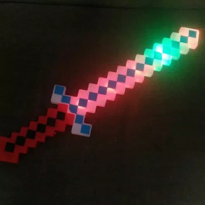 Jual Pedang Minecraft LED Diamond Sword Murah Meriah Bisa Nyala dan ...