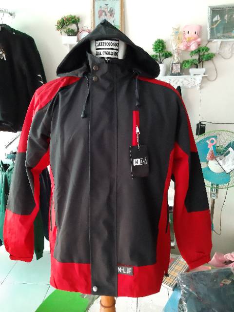 Jual JAKET PRIA BAHAN TASLAN ANTI AIR OUTDOOR TASLAN WATERPROOF JAKET ...
