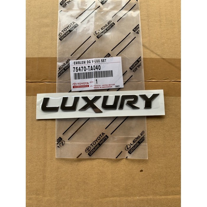 Jual LOGO / EMBLEM MOBIL INNOVA LUXURY | Shopee Indonesia