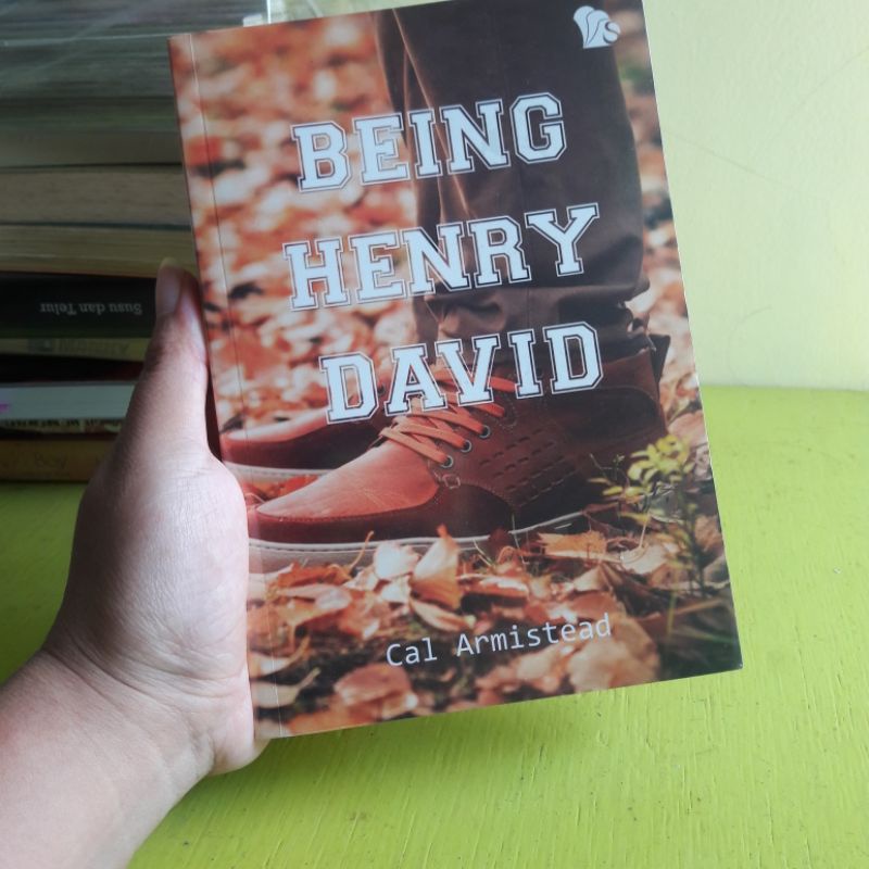 Jual Novel Being Henry David - Cal Armistead (Preloved) | Shopee Indonesia