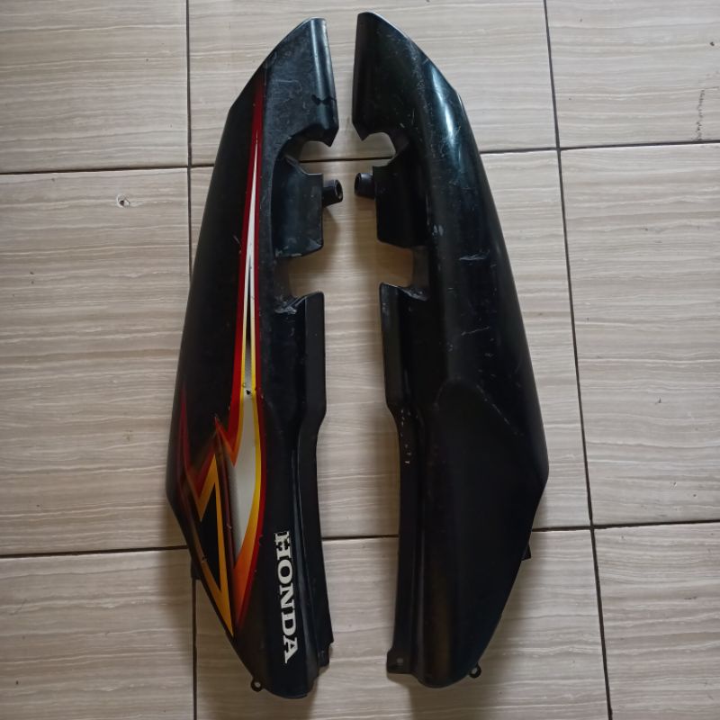 Jual cover dek body belakang honda tiger lama tiger 2000 tilam original ...