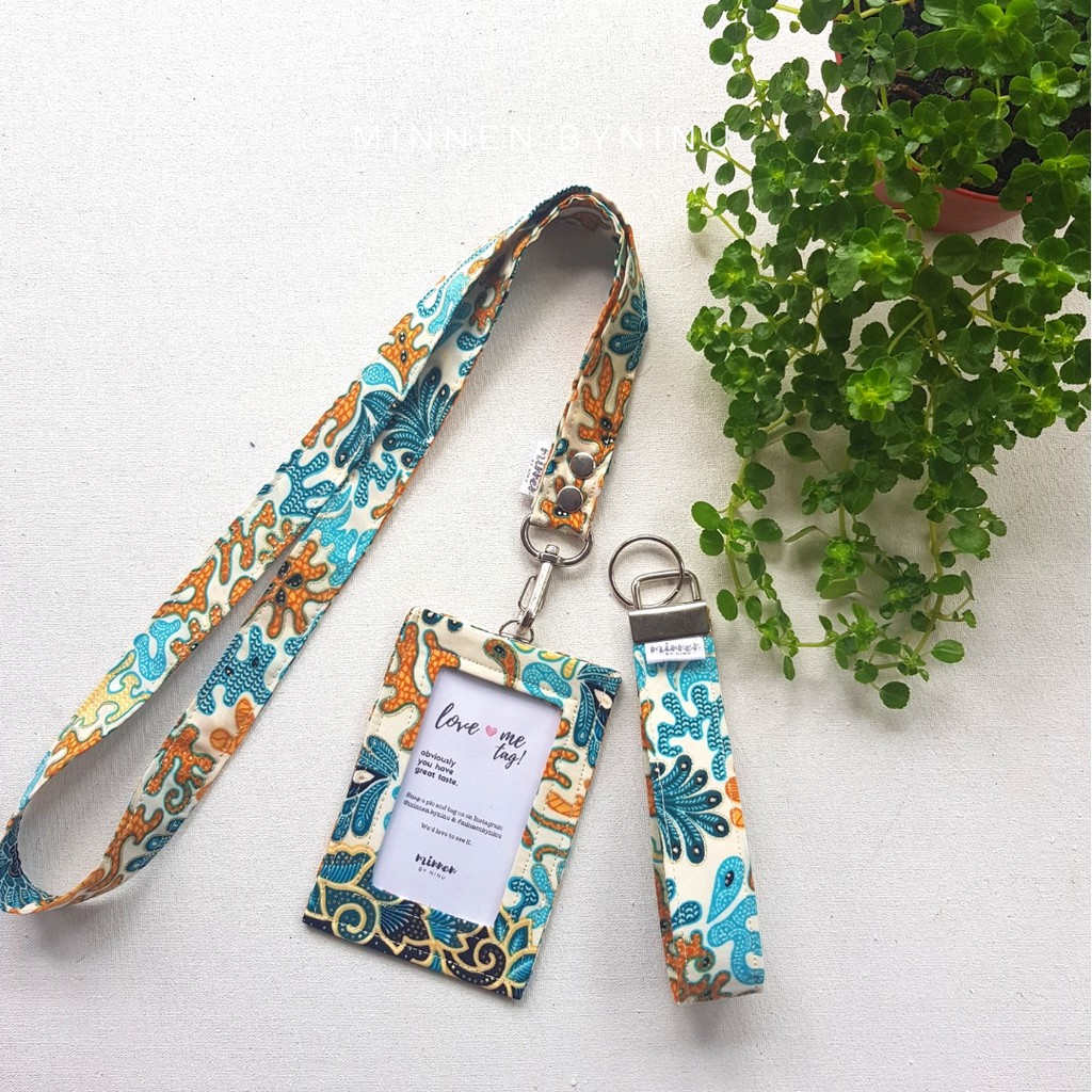 Jual ID Card Holder Batik - One Faces Lanyard Set (BC-34) | Shopee ...