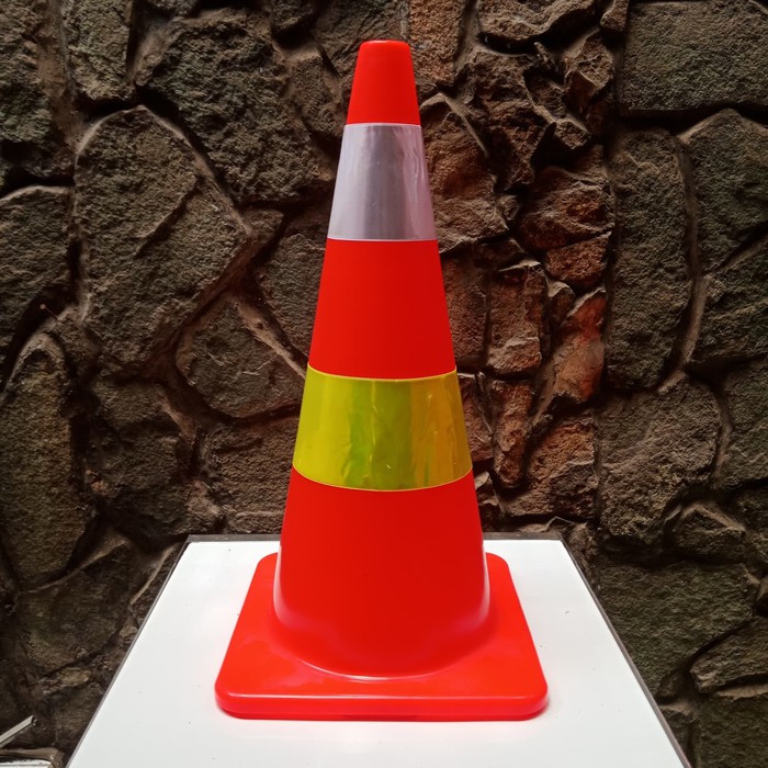 Jual safety cone kerucut jalan 75 cm | Shopee Indonesia