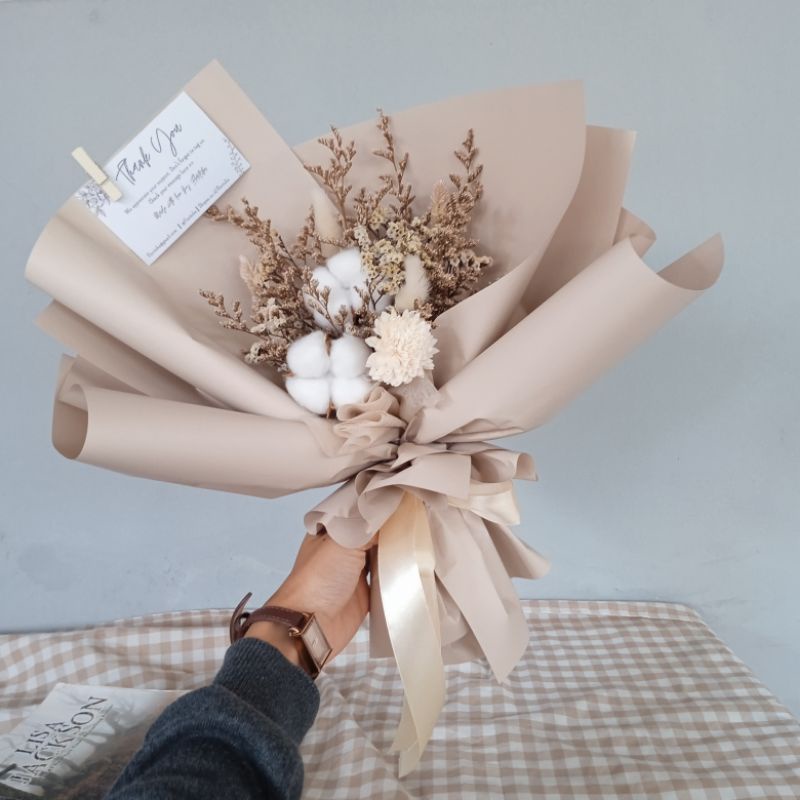 Jual Buket Bunga Simpel Full Dried Flowers | Buket wisuda, Buket Sidang ...