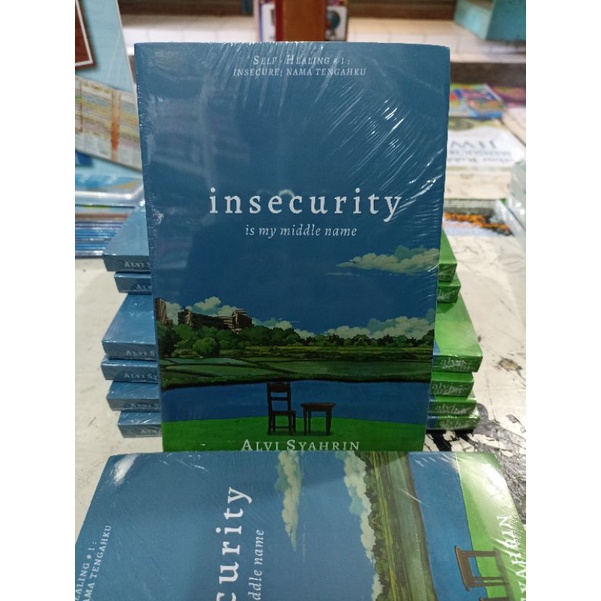 Jual Buku Insecurity is my middle name - Alvi Syahrin | Shopee Indonesia