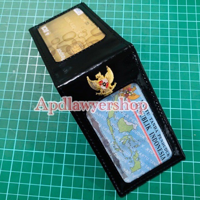 Jual Name Tag ID Card Saku Kulit Hitam Glossy Logo GARUDA 2 Sisi Magnet ...