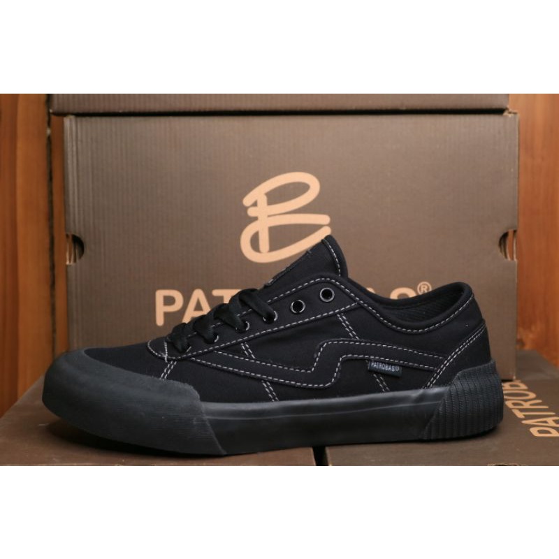 Jual Patrobas Equip Low All Black | Shopee Indonesia