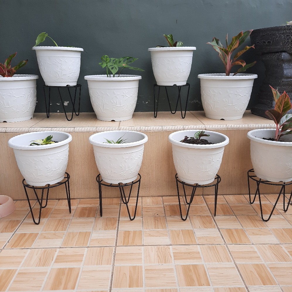 Jual Standing Pot Bunga Besi. Dudukan pot bunga minimalis standing pot ...