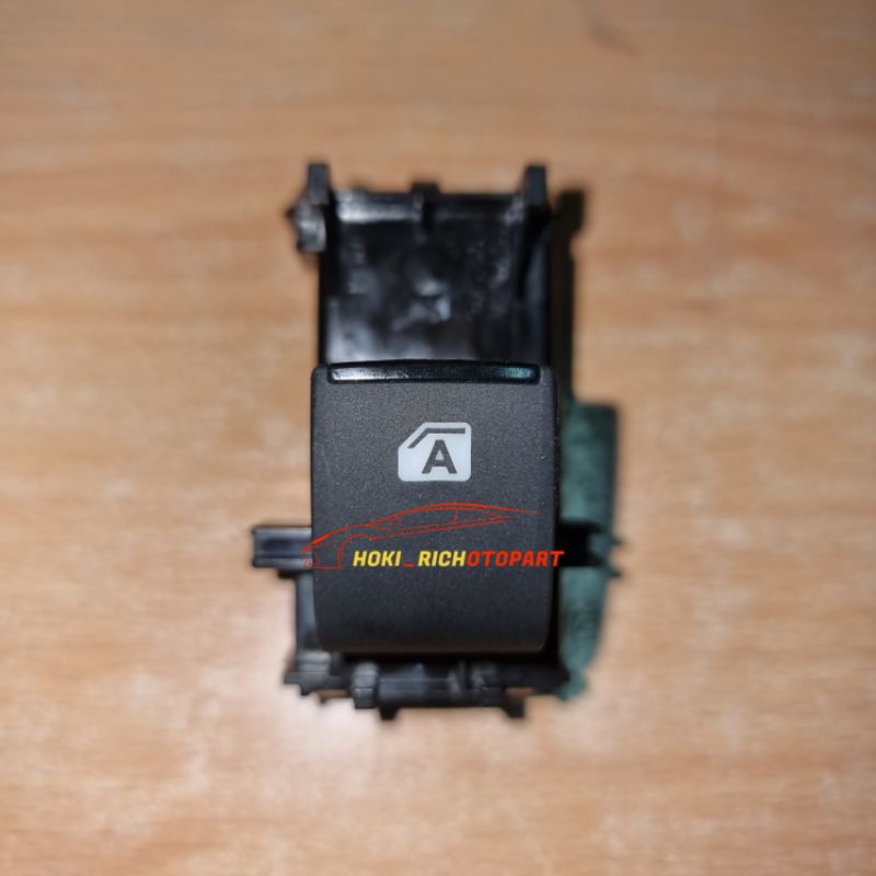 Jual Anak Saklar Switch Power Window Fortuner vrz INNOVA REBORN ...