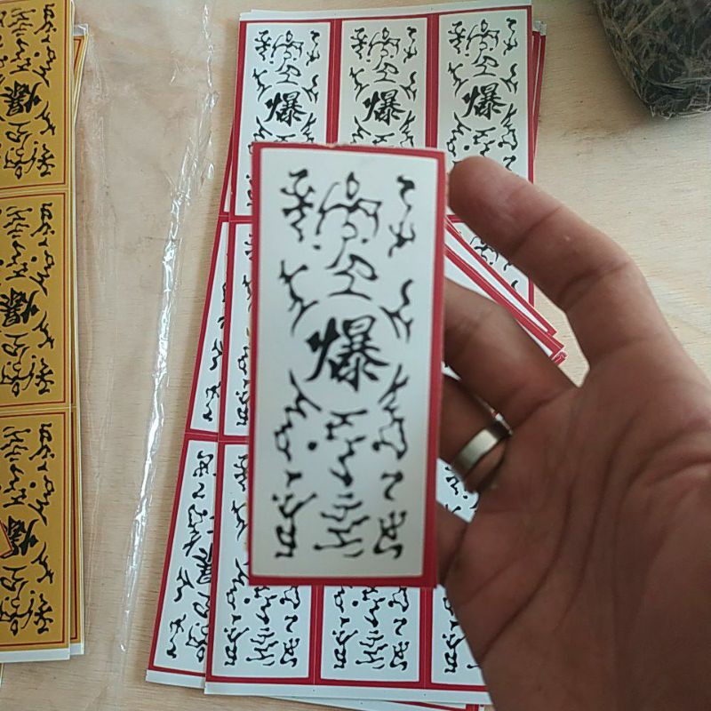 Jual Sticker Stiker 1st Aksesoris Ninja Explosive Talisman Anime Naruto ...