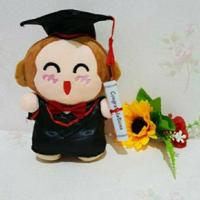 Jual Boneka teman sinchan wisuda uk 22 cm free gift card & kertas kado ...