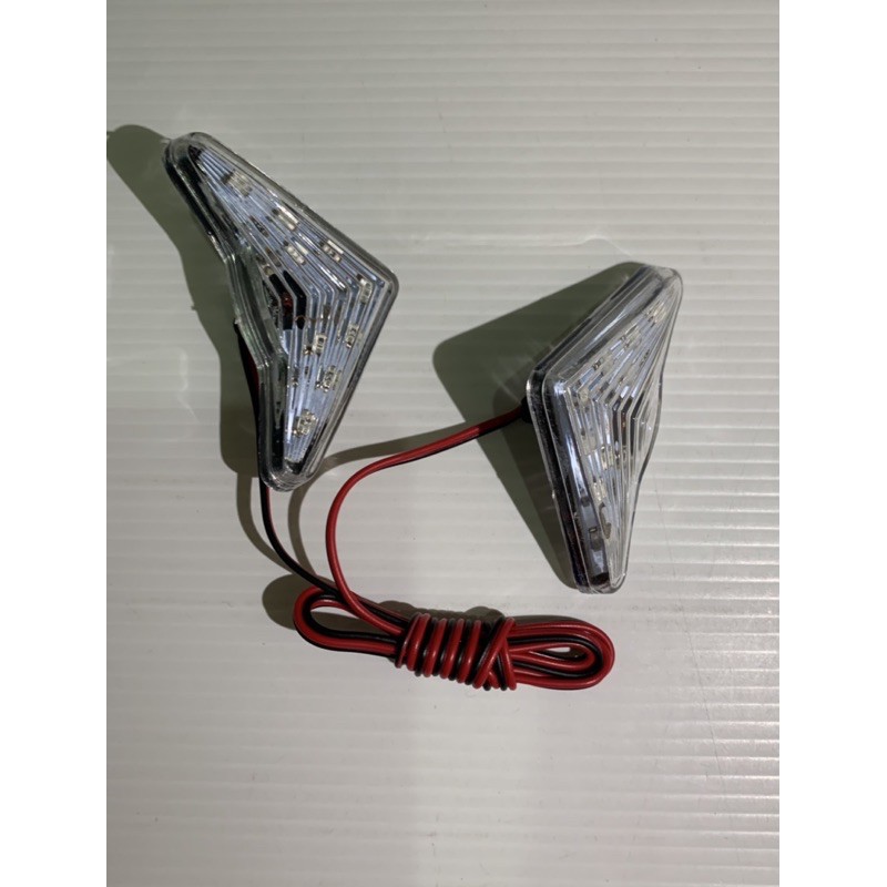 Jual Lampu Sen Sein Tempel Mini Segitiga Led 12V | Shopee Indonesia