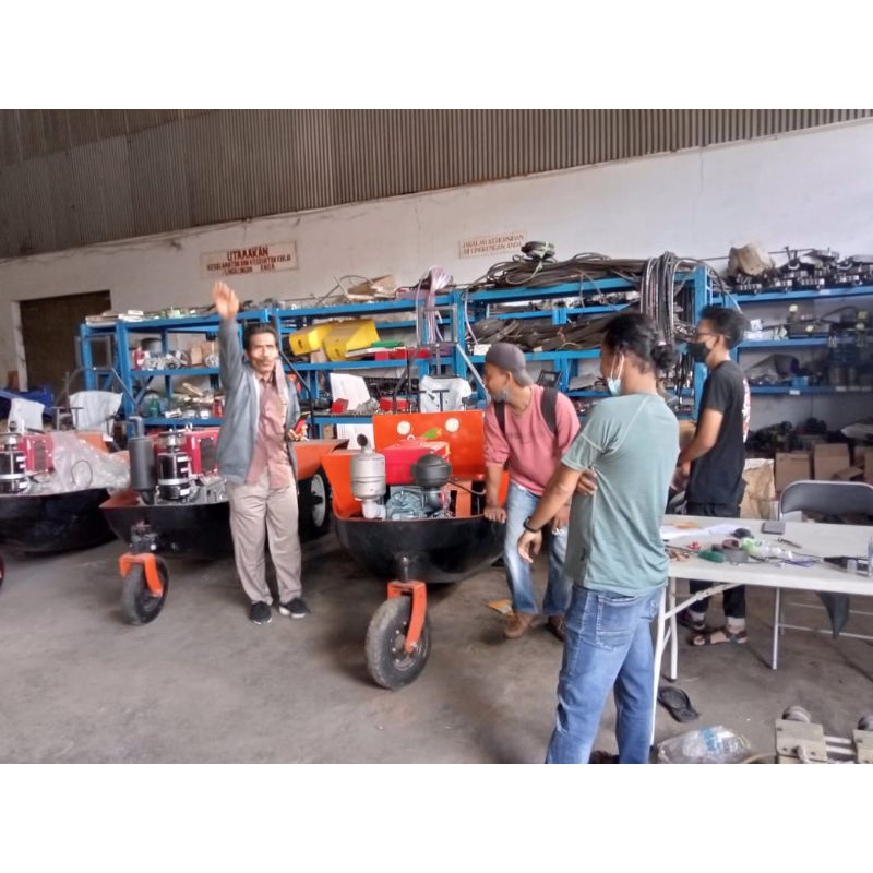 Jual Mesin Boat Traktor 25 HP - Perahu Traktor Sawah - Traktor Perahu ...