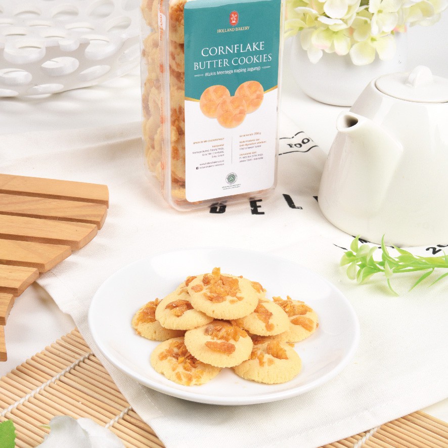 Jual Holland Bakery - Cornflakes Butter Cookies Segi 4 | Shopee Indonesia