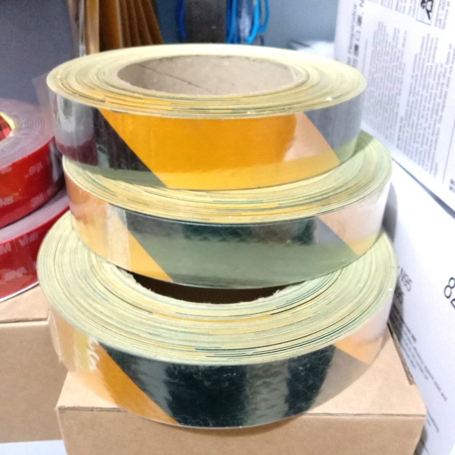 Jual STIKER REFLEKTIVE Kuning Hitam / STICKER TAPE 2,5 CM X 45 METER ...