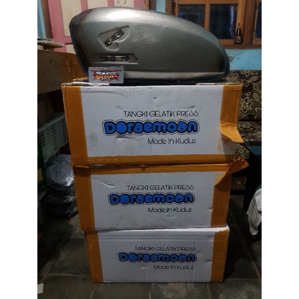 Jual Tengki CB glatik CB 100 doraemon Tengki CB 100 125 Tengki Doraemon ...