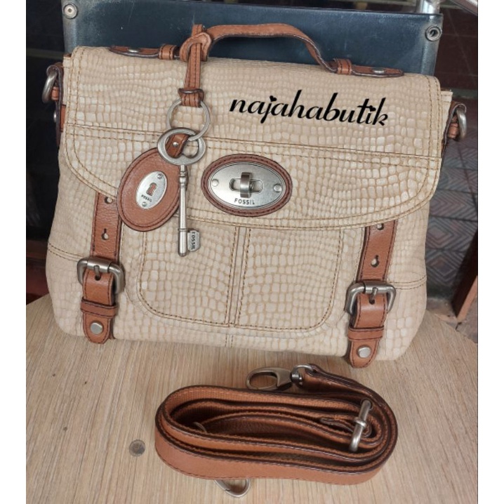 Jual tas fossil maddox turnlock top handle snake skin original preloved ...