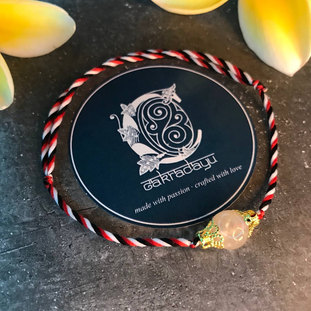 Jual CAKRADAYU Gelang Tridatu Batu Mulia Rambut Sedana Dengan Bunga ...