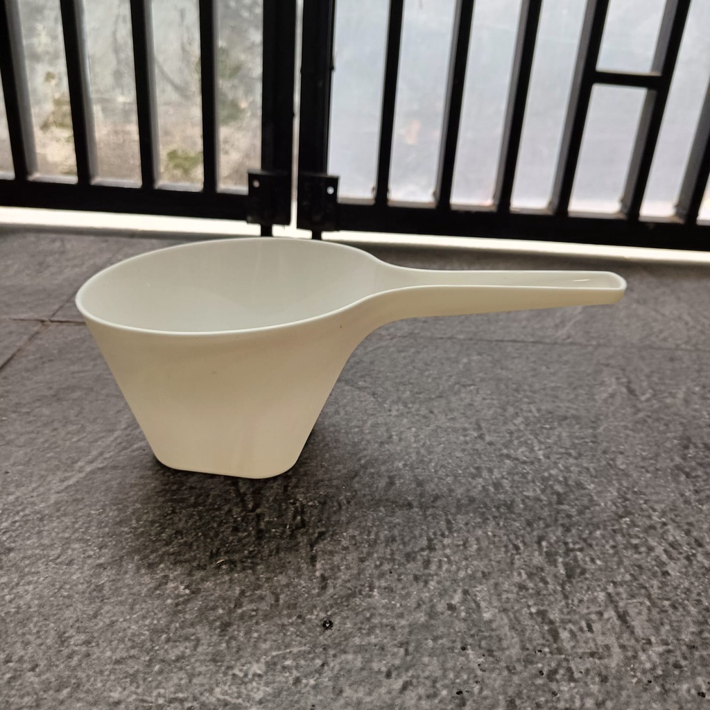 Jual WHT-103 Gayung Putih Kotak Estetik | Shopee Indonesia