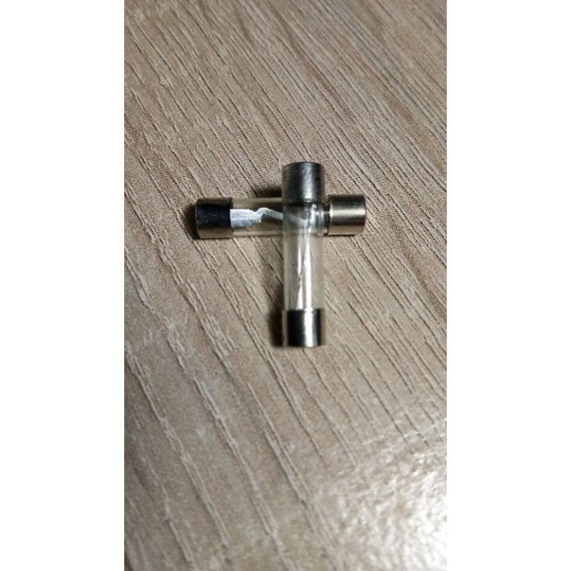 Jual Sekring Tabung 10A Fuse Tube 10 A Pengaman Listrik PCB Elektronik ...